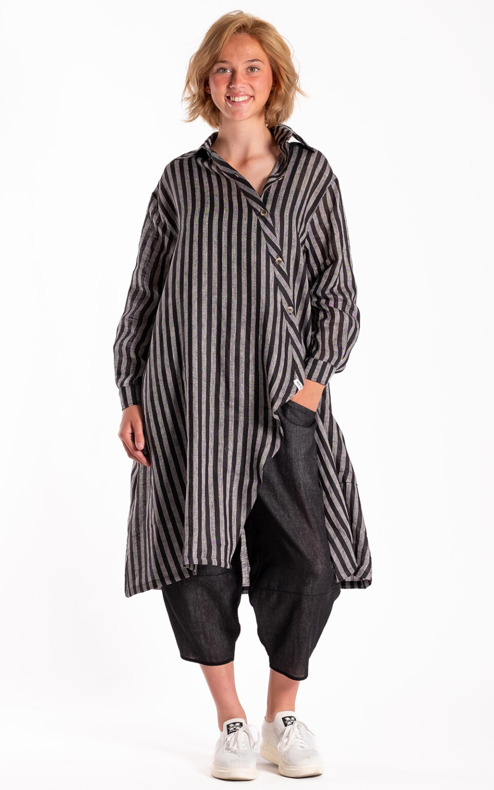 Rundholz Black – Zebrano Australia | Designer Clothing